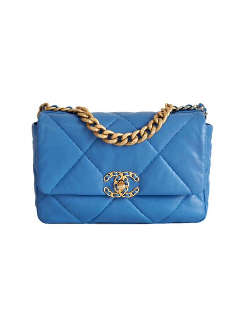Chanel 21P Small 19 flap bag in blue lambskin | Vintage-United